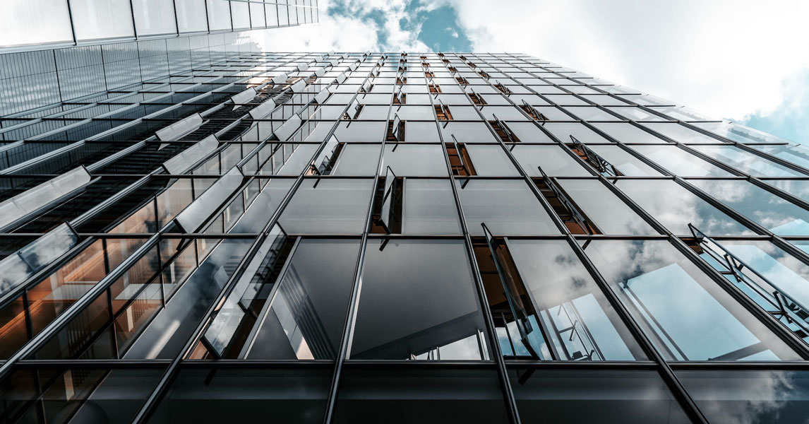 Top 5 Reasons to Become a Glazier - Build Your Future